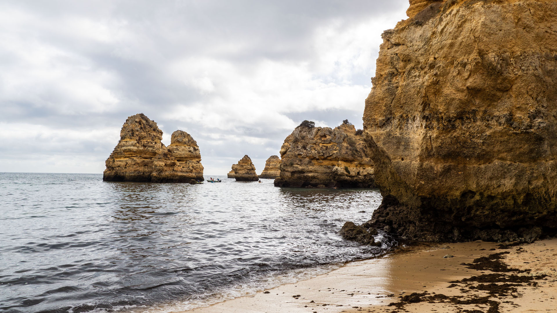 How To Spend One Amazing Day In Lagos, Portugal