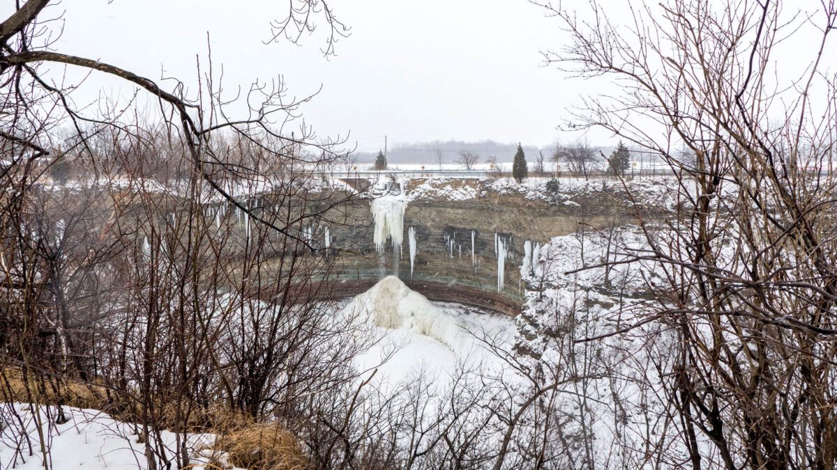 5 Epic Hamilton Waterfalls You Must See in Winter